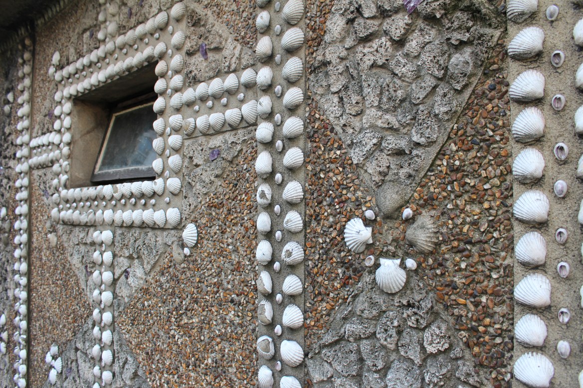 Shell huts, Grosvenor Gardens | thelondonphile
